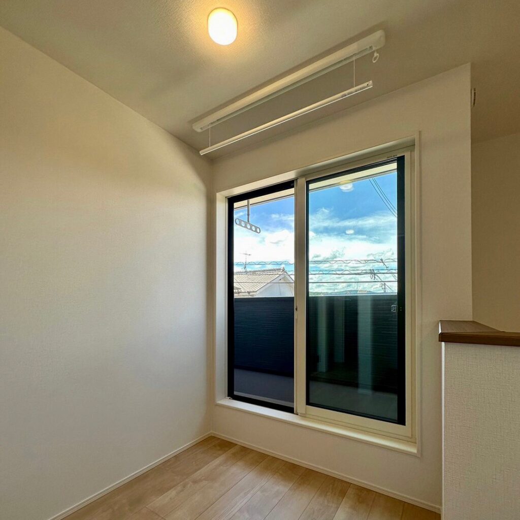 福山市草戸町 K様邸木目が映え4LDKのお家 - DASHホーム（ダッシュホーム）｜広島・福山市のローコスト住宅専門店 ｜新築・ローコスト住宅・中古住宅